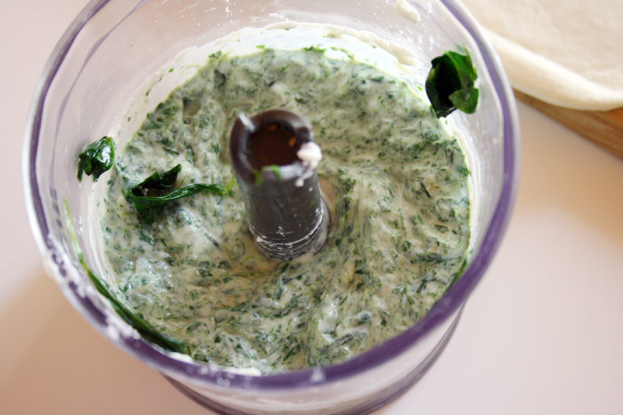 Cena Vegetariana Veloce e Deliziosa: Calzone Ripieno Ricotta e Spinaci